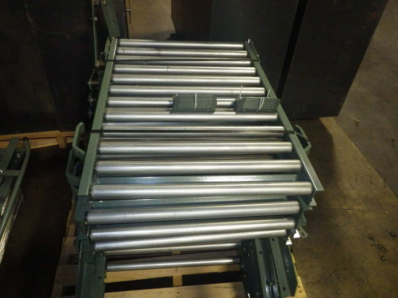 Used 24" Hytrol Conveyor Lift Gate 22"